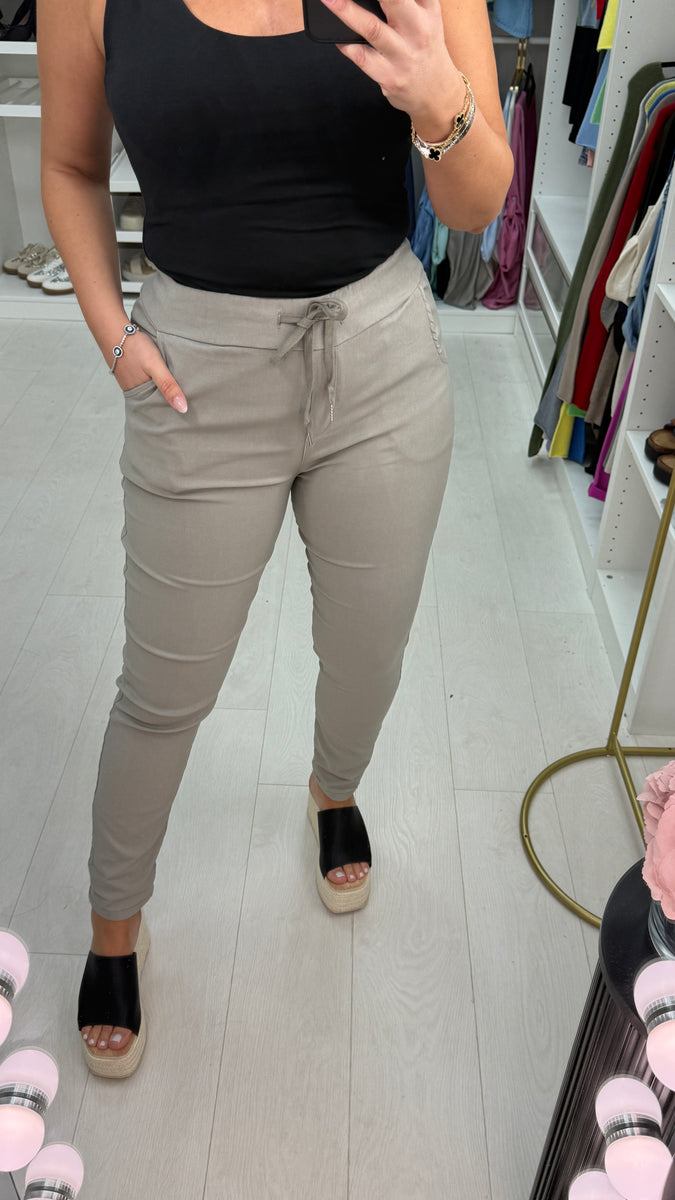 Daz Magic Joggers Trousers – BowsBoutiques