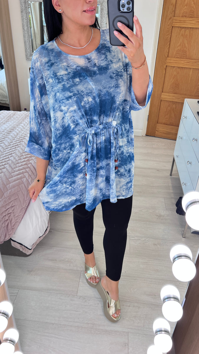 Imogen Cloud Print Tie Front Detail Kimono Top – BowsBoutiques