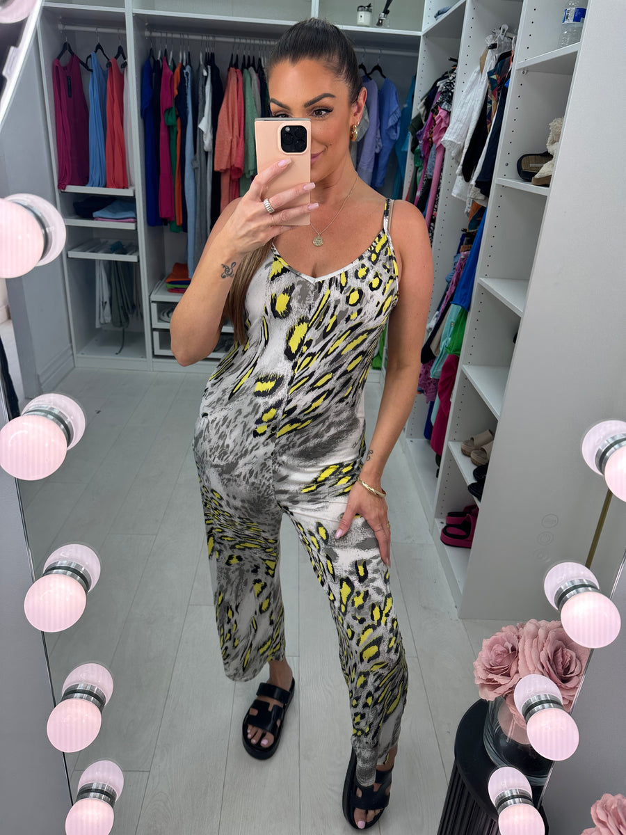 Laila Tiger Print Spaghetti Strap Cropped Jumpsuit – BowsBoutiques